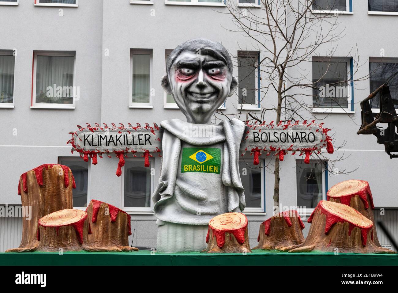 Dusseldorf, Germany. 24th Feb, 2020. Rosenmontag carnival parade in ...