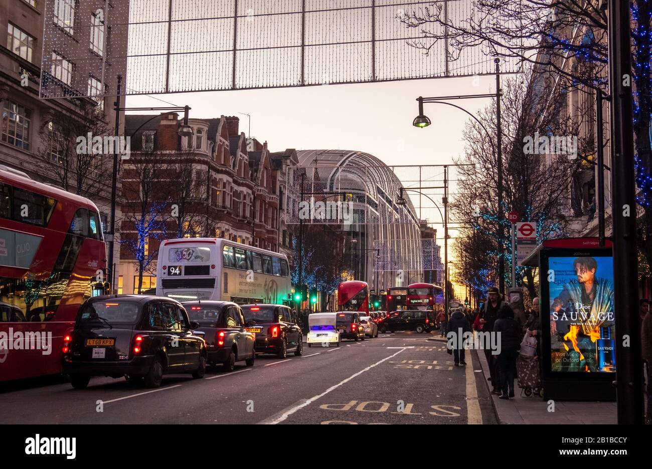 Busy High Street High Resolution Stock Photography and Images - Alamy