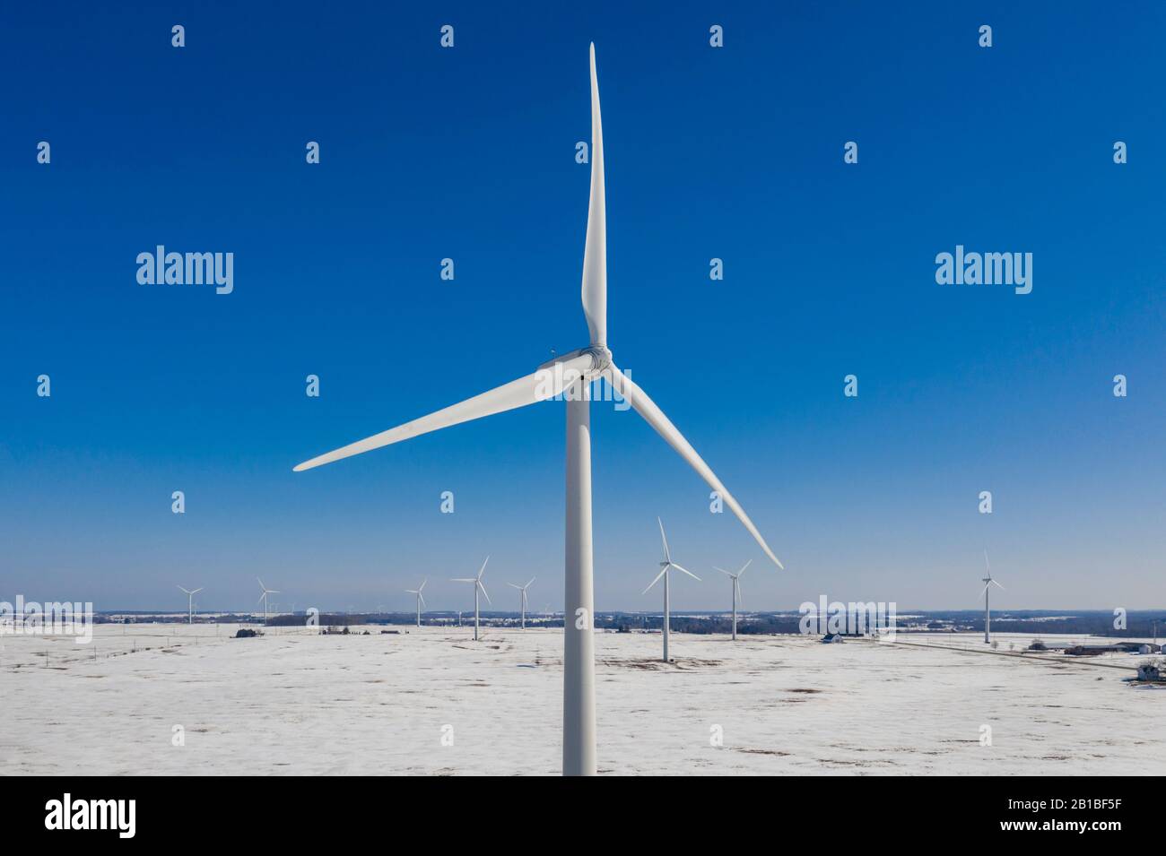 Ubly, Michigan - A wind farm in Michigan's Thumb region Stock Photo - Alamy