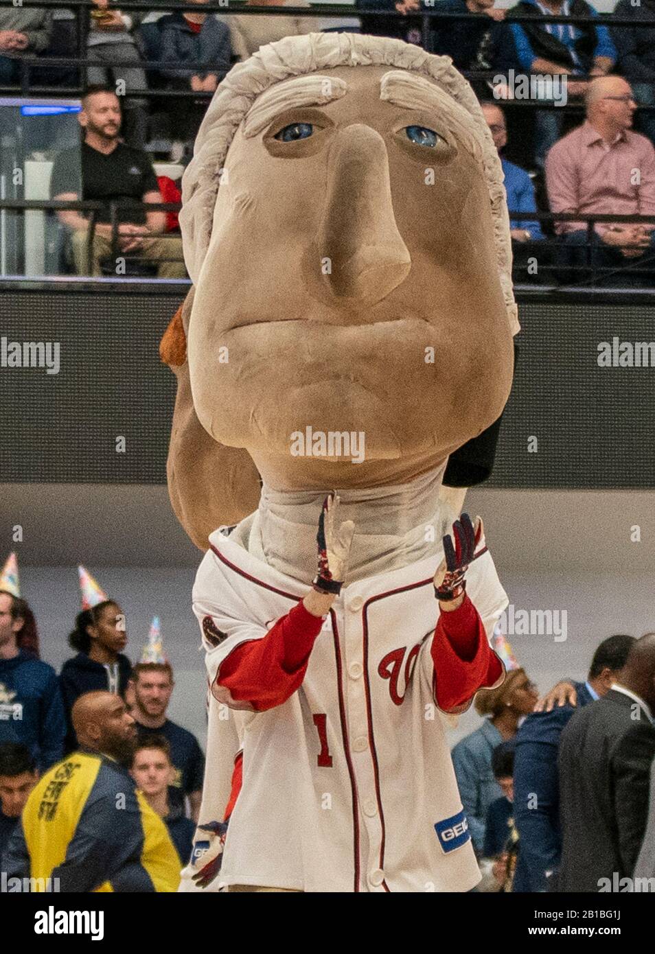 Washington Nationals Dancing President mascot George Washington in the ...