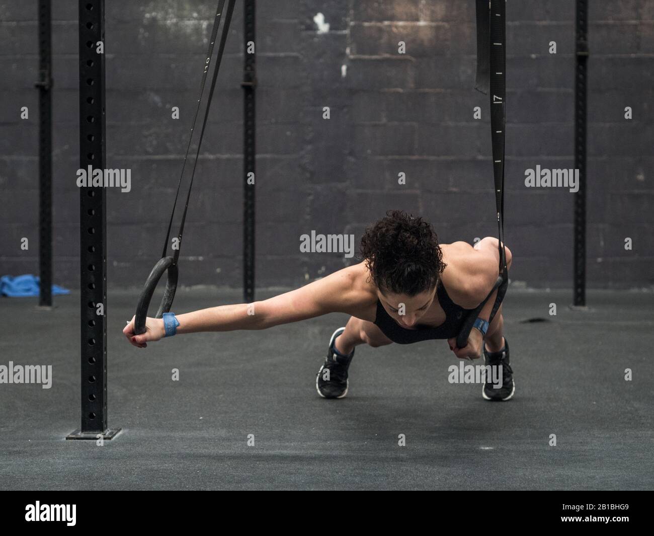 Female gymnast rings hi-res stock photography and images - Alamy