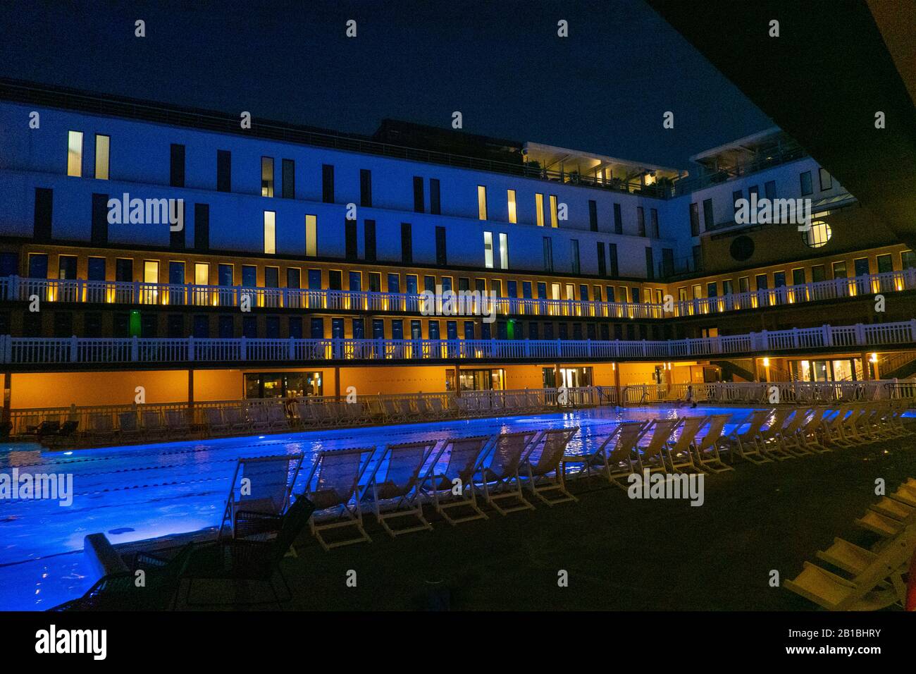 Molitor hi-res stock photography and images - Alamy