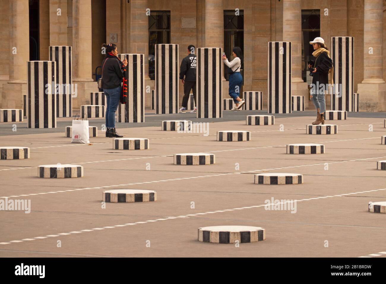 Colonnes de Buren art installation in the courtyard of Palais Royal ...