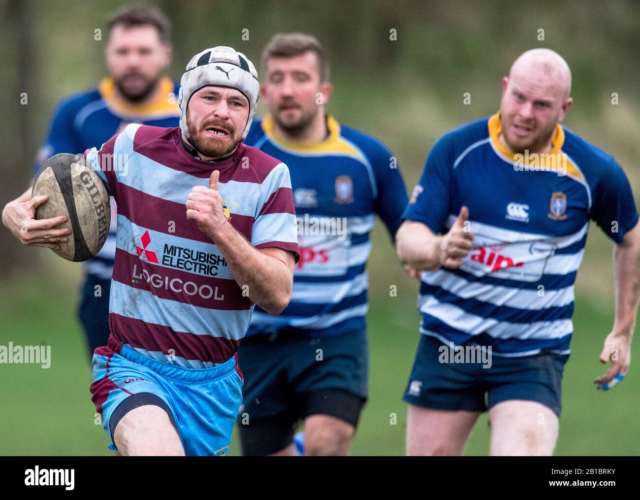 Dirty rugby union players hi-res stock photography and images - Alamy