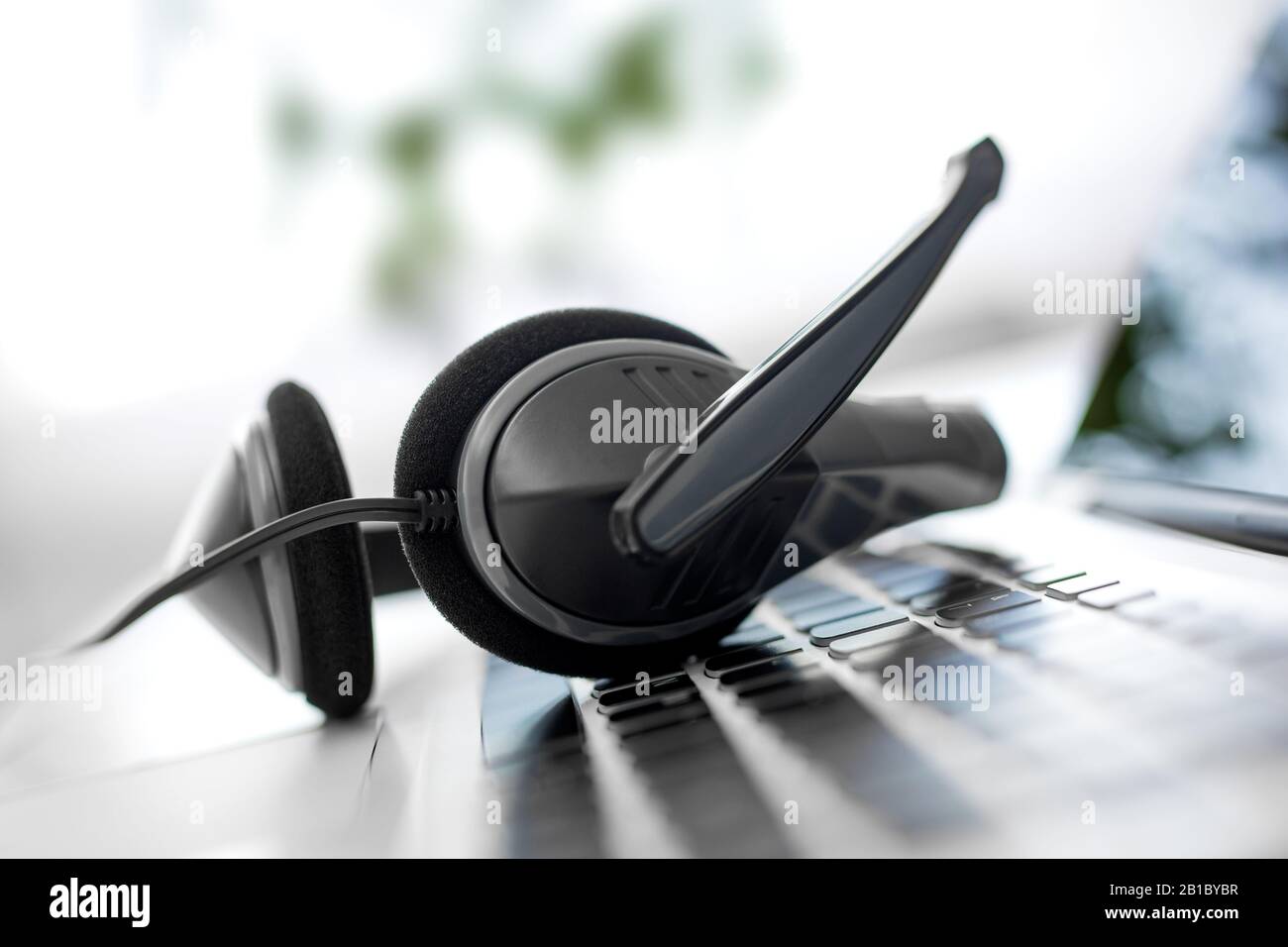 Customer service desk hi-res stock photography and images - Alamy