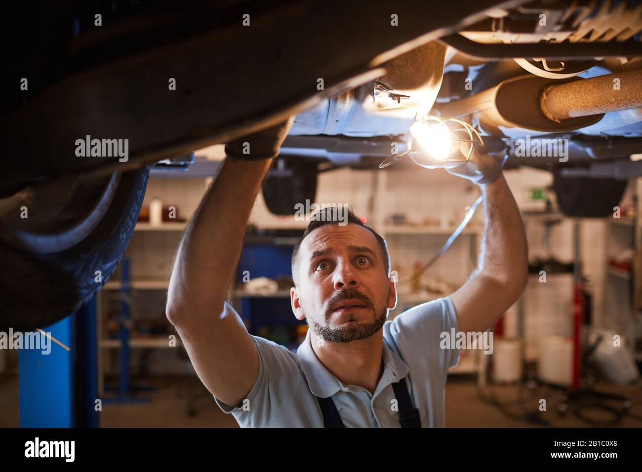 Garage workshop inspection lamp hi-res stock photography and images - Alamy