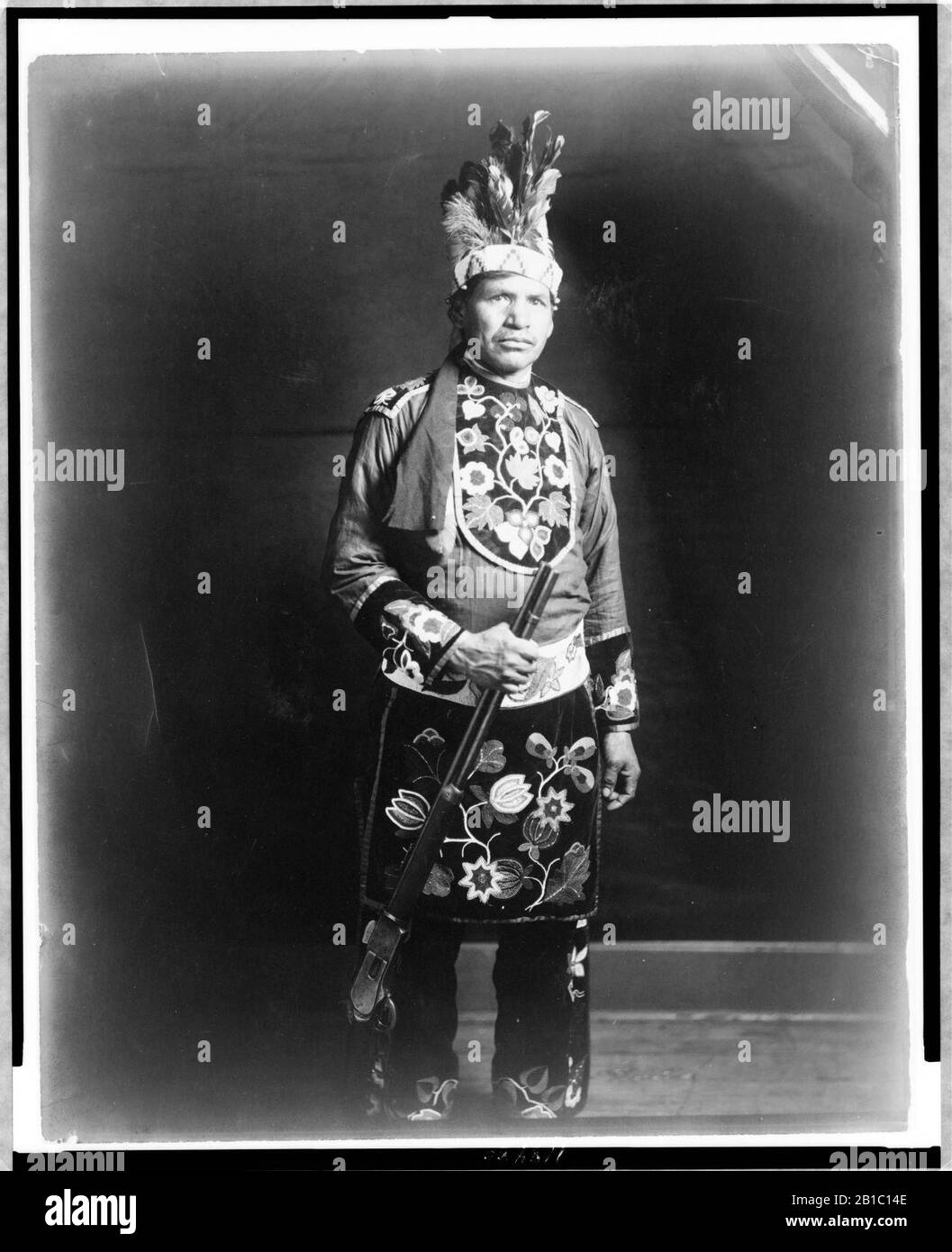 Chippewa indian hi-res stock photography and images - Alamy