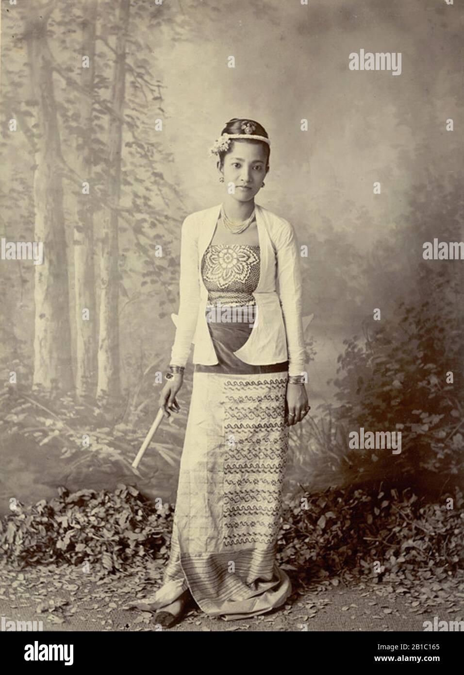 Full length studio portrait of a Burmese lady in 1895 Stock Photo - Alamy