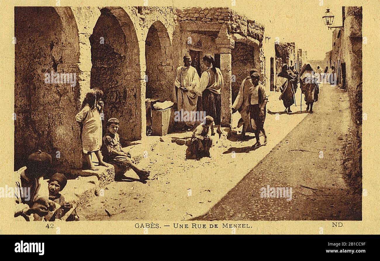 Gabes rue de Menzel Stock Photo - Alamy