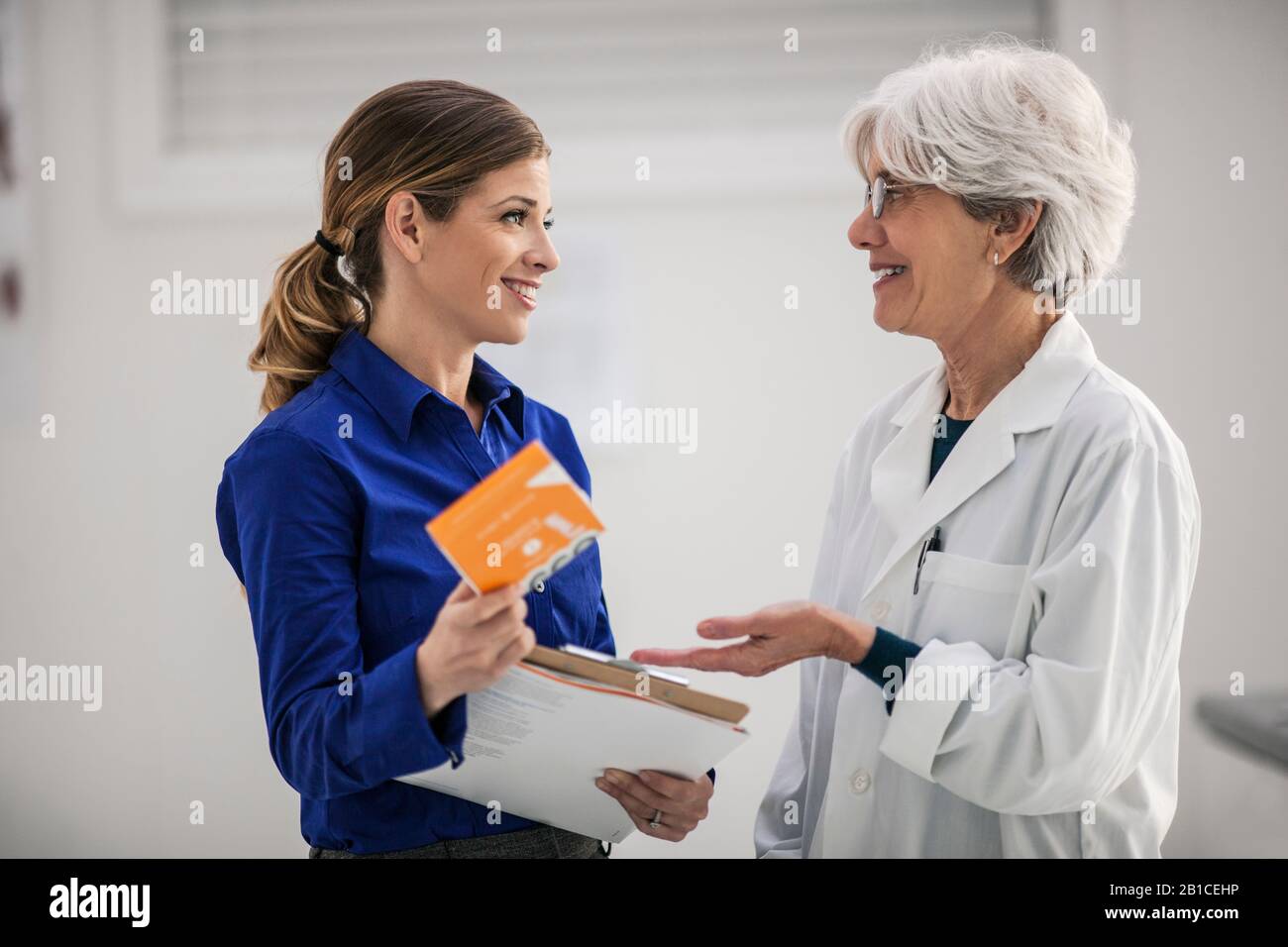 Pharmaceutical representative hi-res stock photography and images - Alamy
