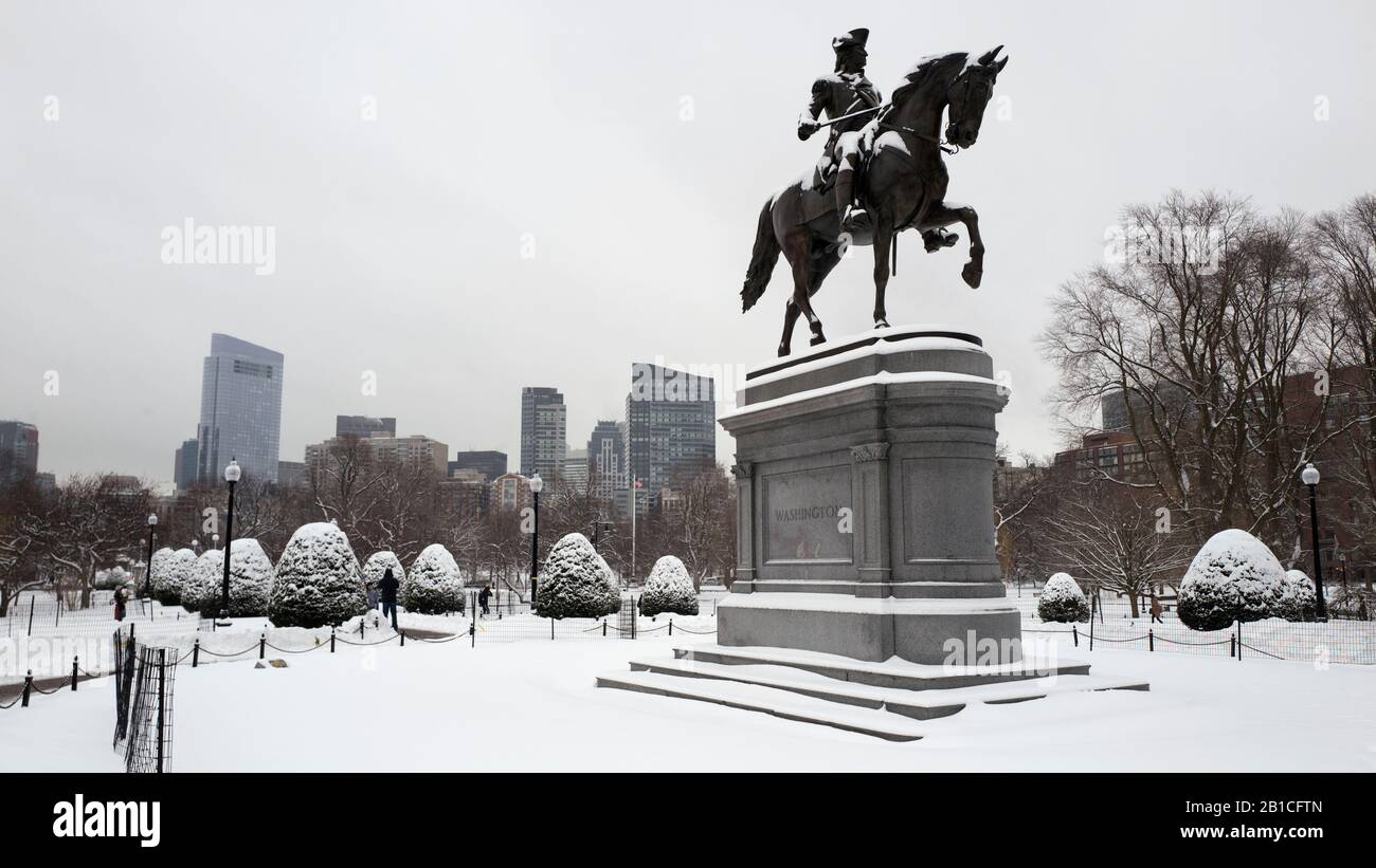 George washington statue boston public hi-res stock photography and ...