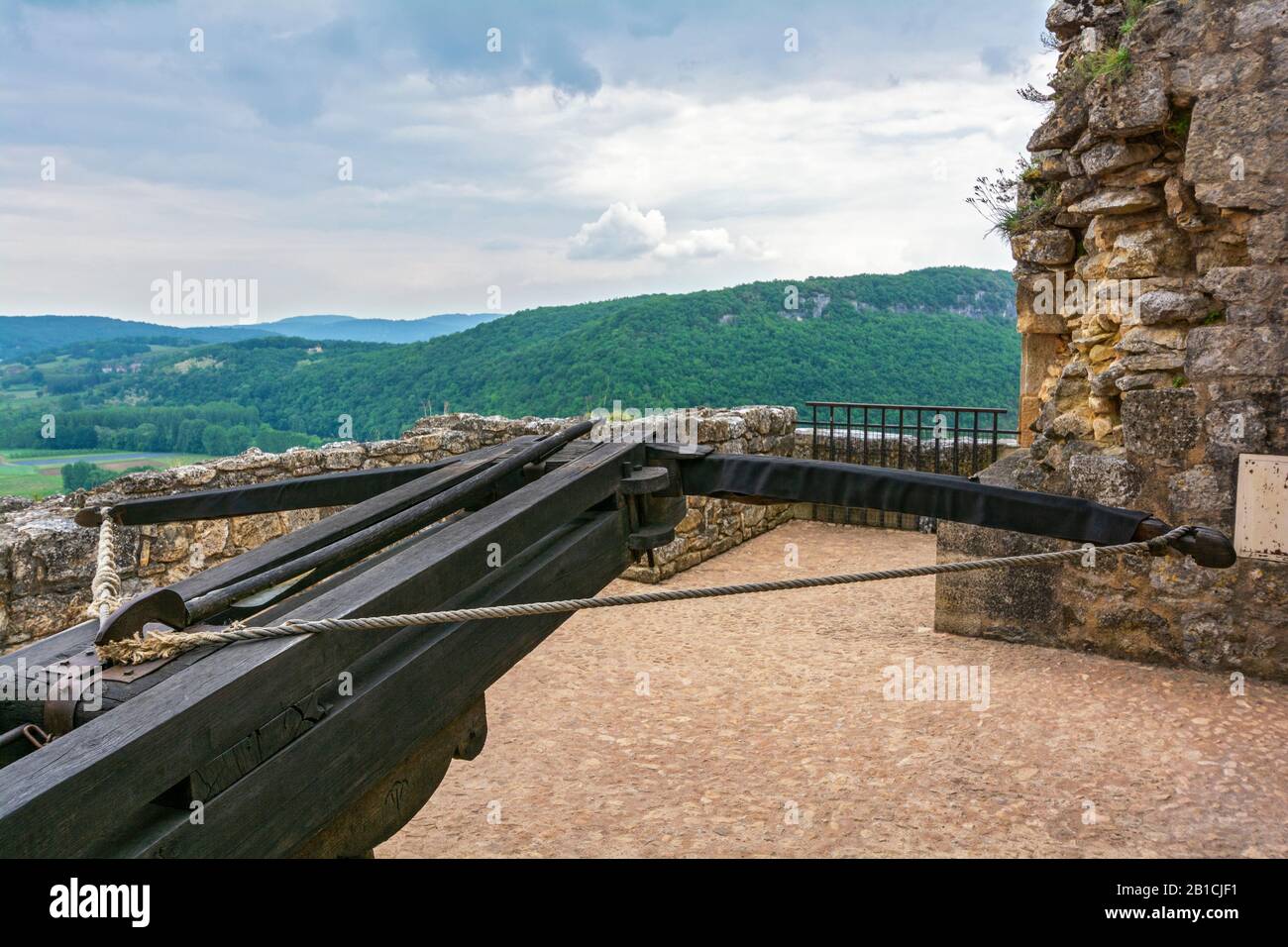 France, Dordogne, Château de Castelnaud-la-Chapelle, view from ...