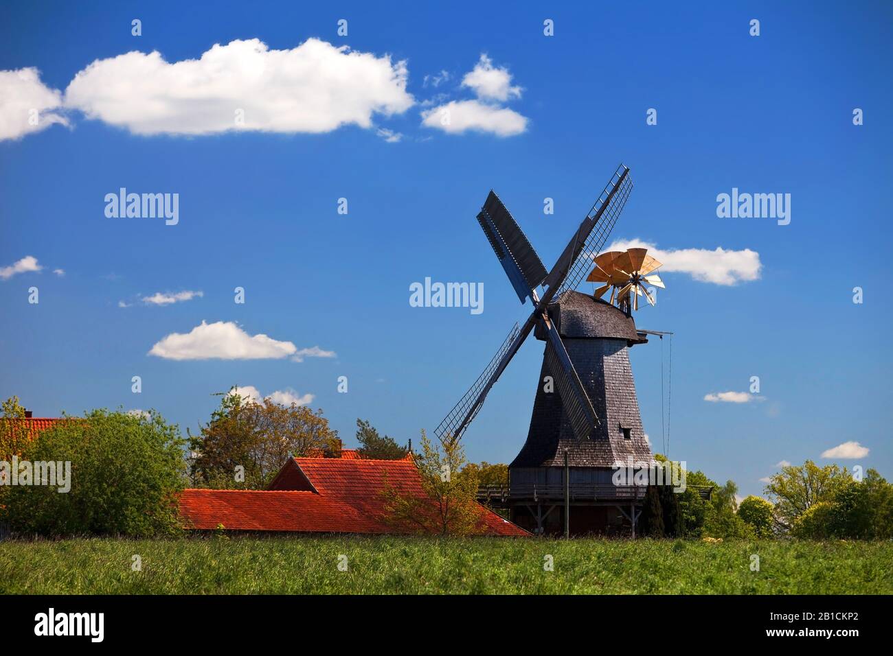 Wind mill flour hi-res stock photography and images - Alamy