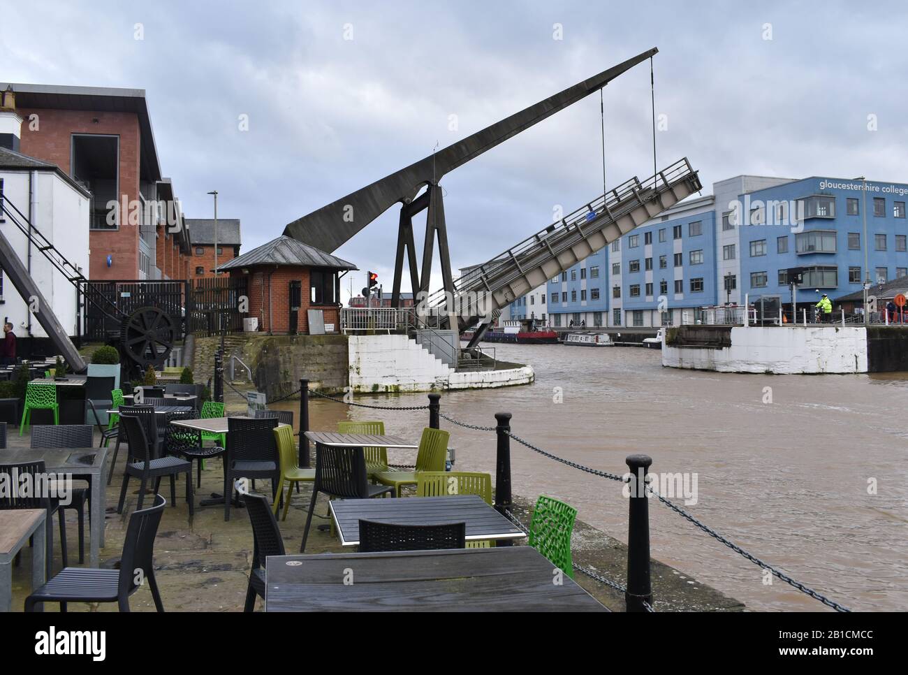 Gloucester bridge hi-res stock photography and images - Alamy