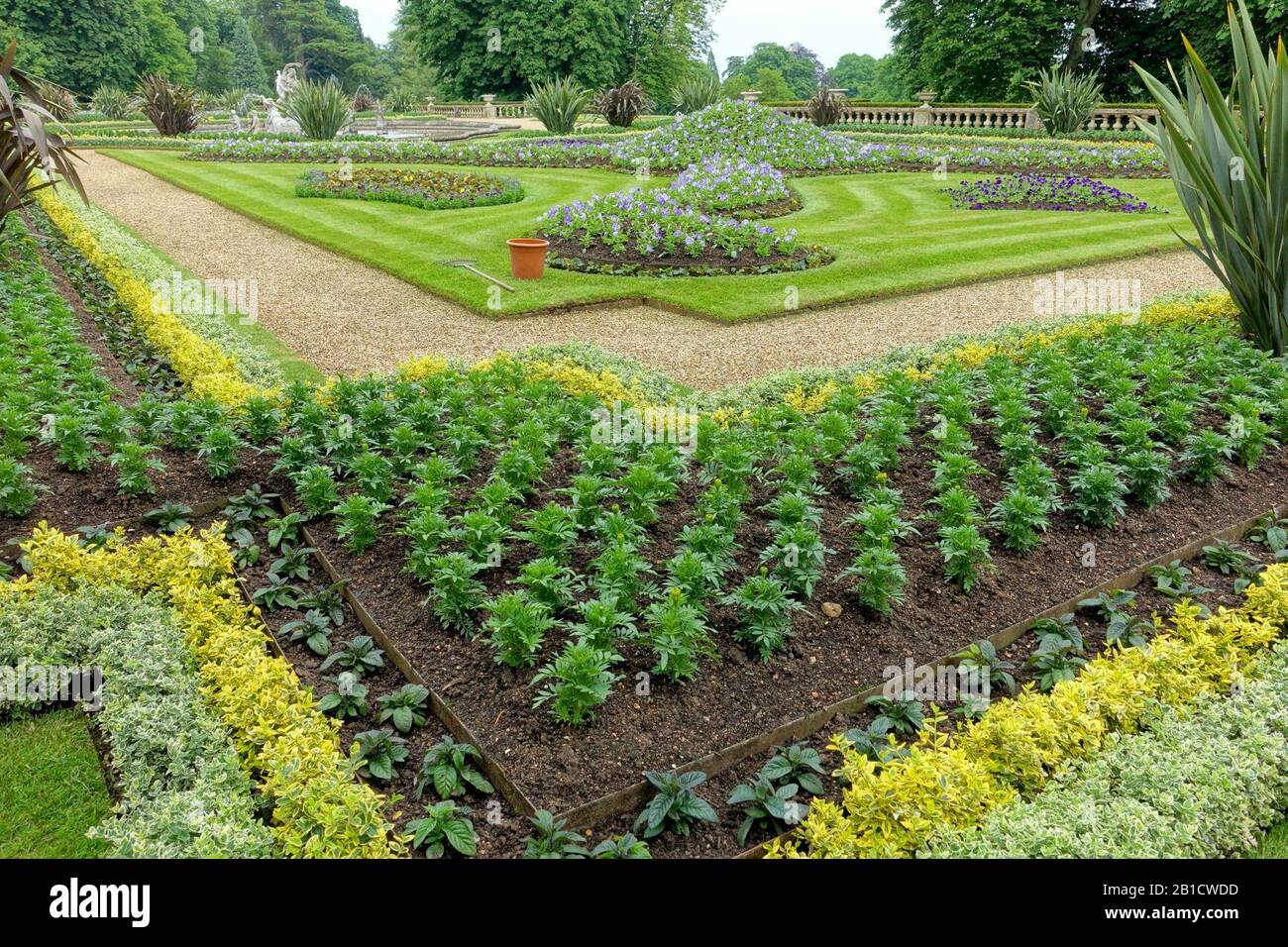 Gardens - Waddesdon Manor - Buckinghamshire, England Stock Photo - Alamy