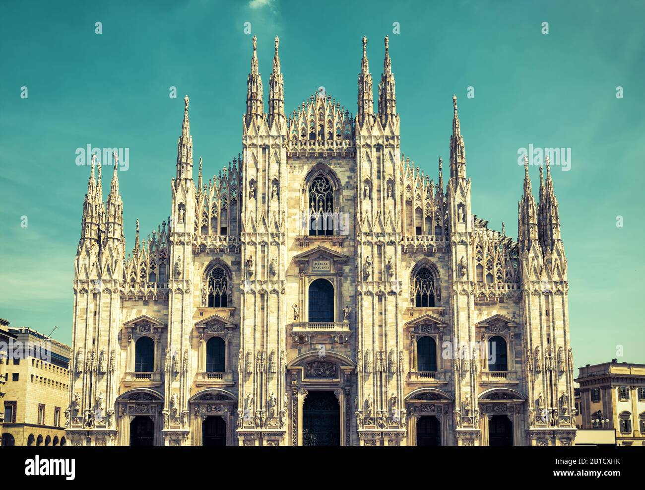 Sky duomo hi-res stock photography and images - Alamy