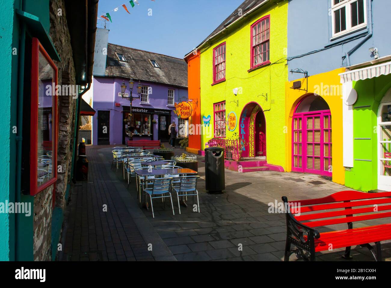 A street scene in kinsale hi-res stock photography and images - Alamy