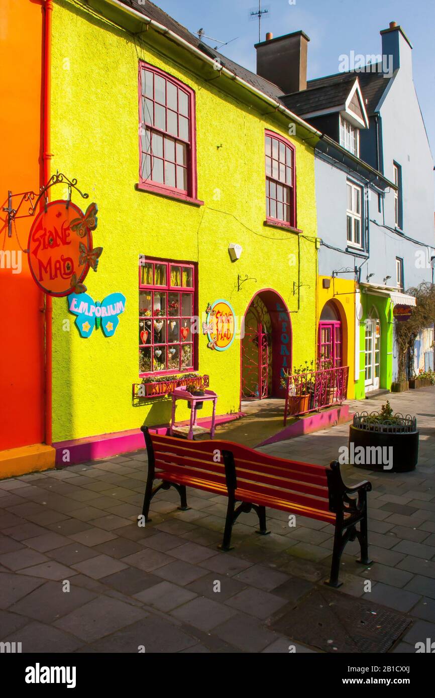 A street scene in kinsale hi-res stock photography and images - Alamy