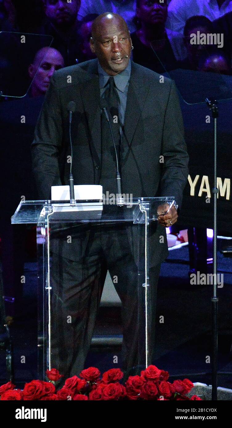 Los Angeles, United States. 24th Feb, 2020. A tearful Michael Jordan ...