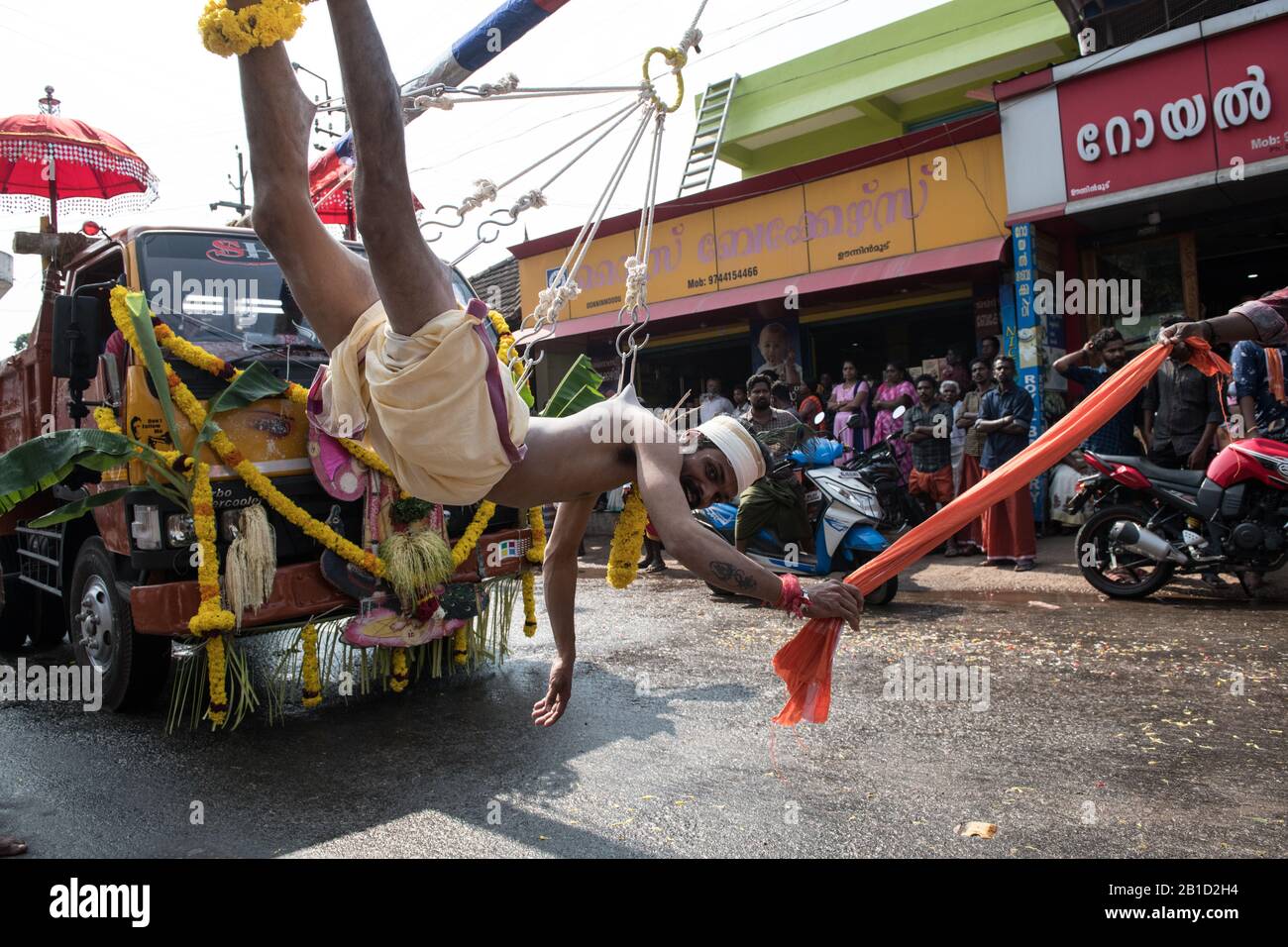 Garudan hi-res stock photography and images - Alamy