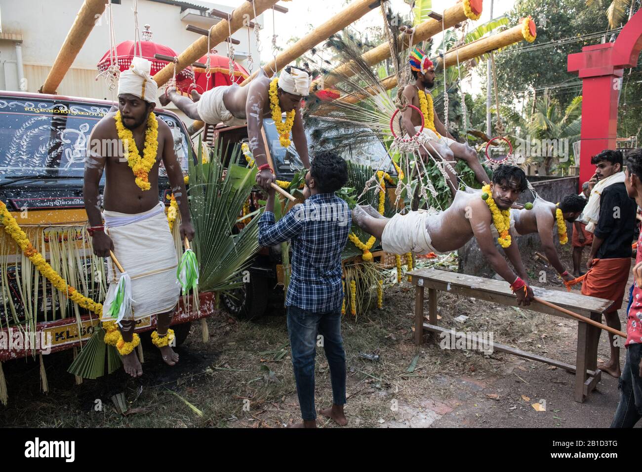 Thookkam hindu ritual india hi-res stock photography and images - Alamy