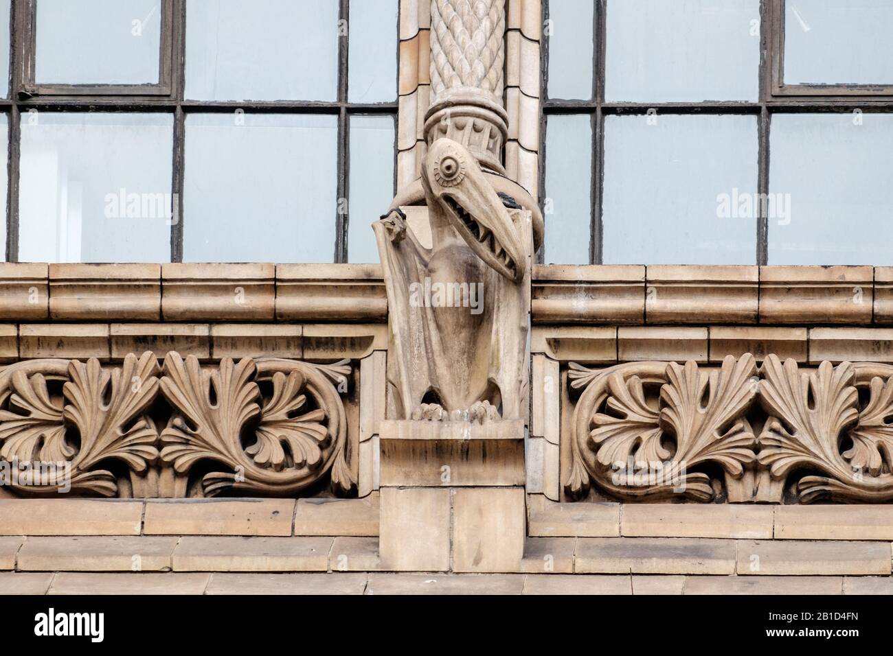 Devil gargoyle uk hi-res stock photography and images - Alamy