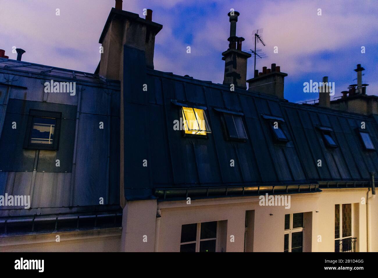 Paris Architecture Details Roof Attic Roof Roof Residential Buildings ...