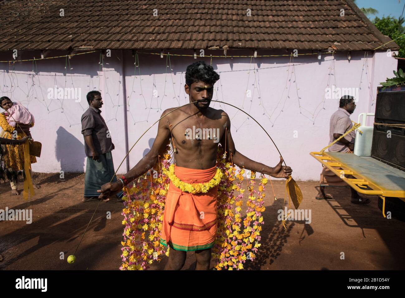 Kavadi aattam hi-res stock photography and images - Alamy