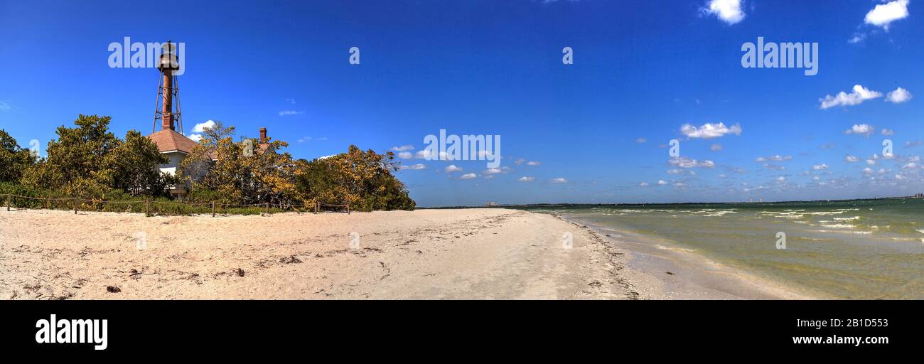 White sand leading to the Lighthouse at Lighthouse Beach Park in ...