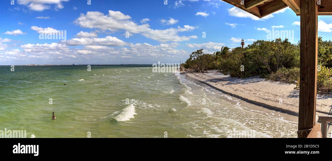 White sand leading to the Lighthouse at Lighthouse Beach Park in ...