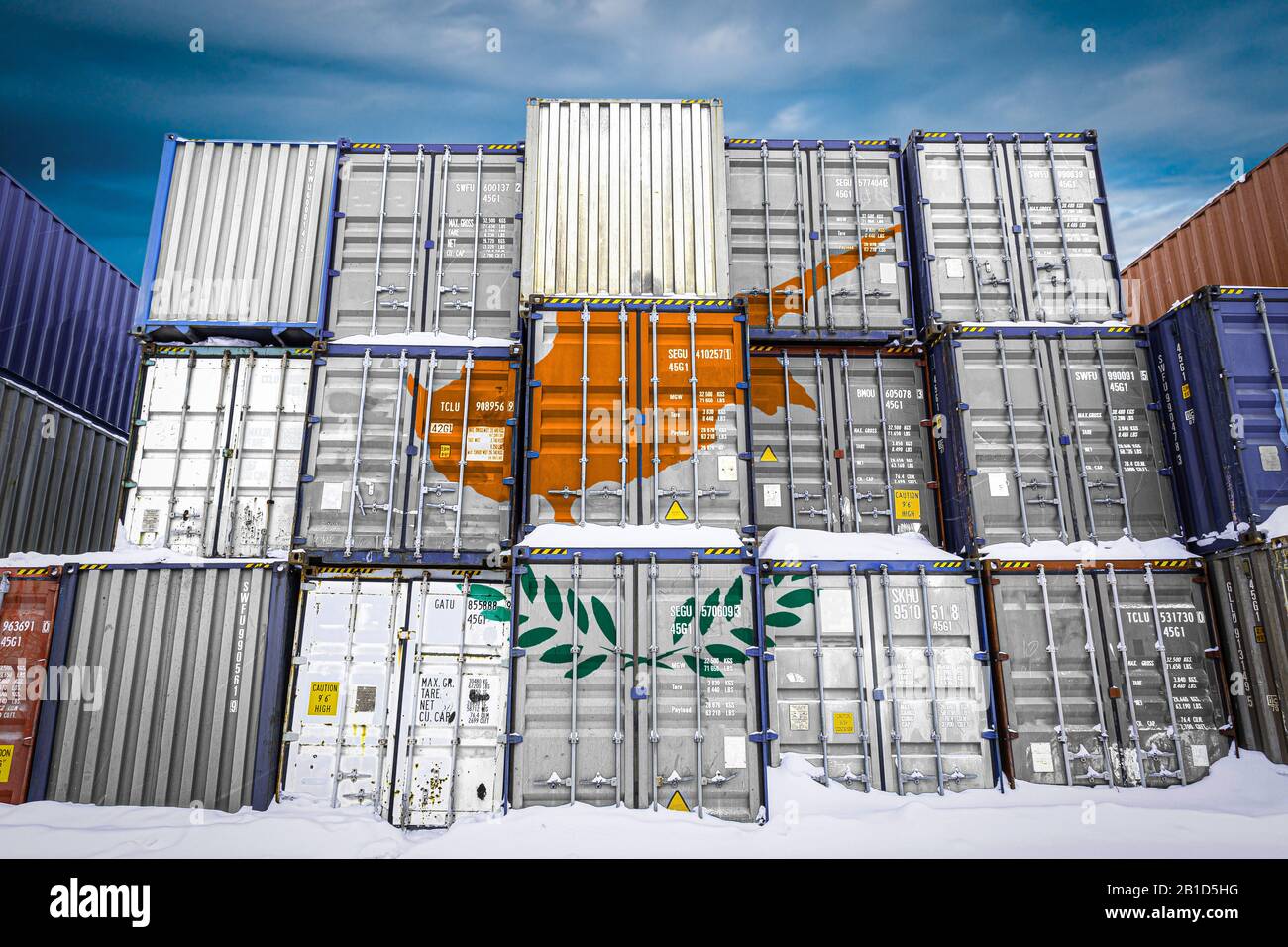Cyprus flag on ship hi-res stock photography and images - Alamy