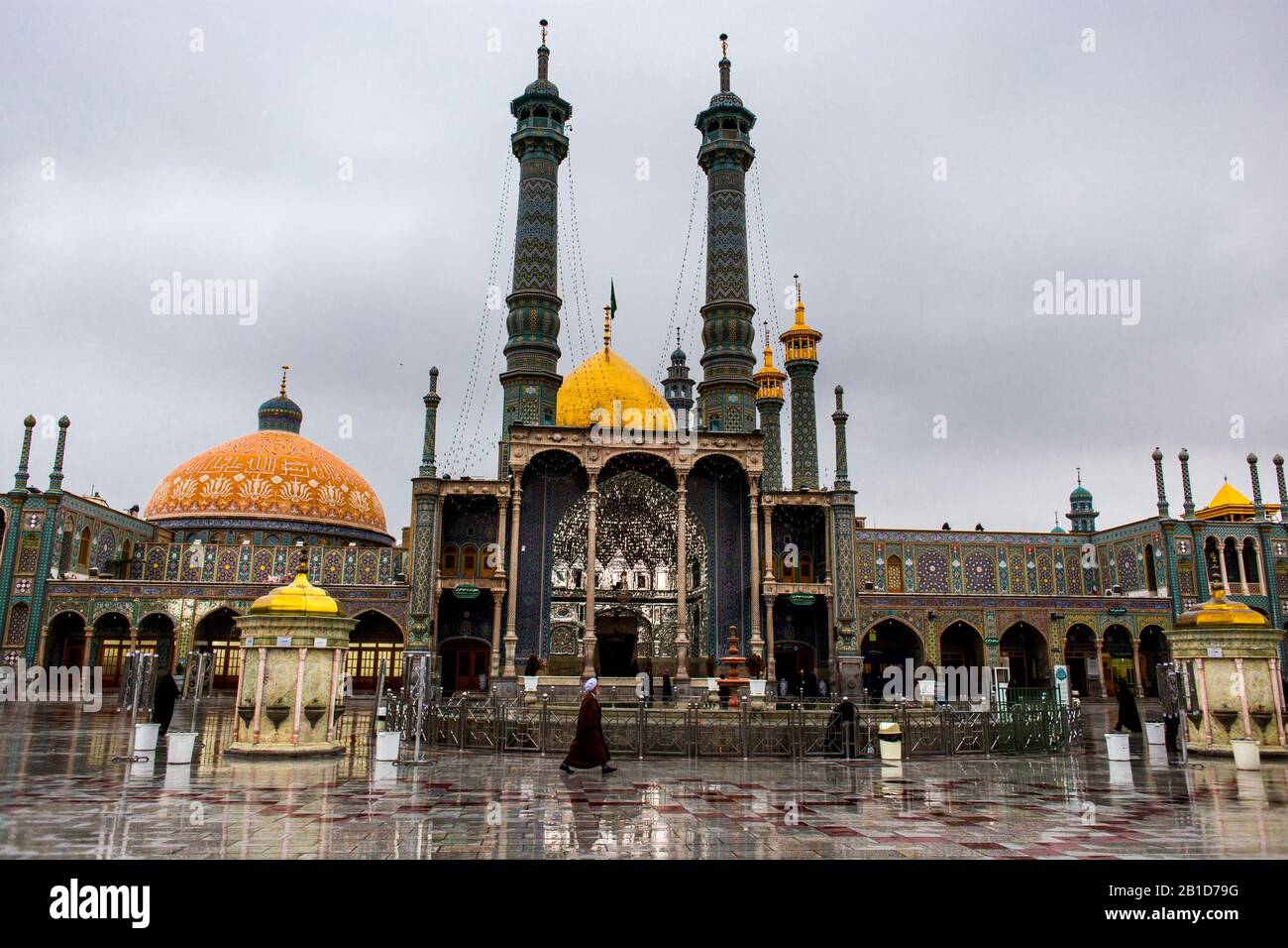 Inside the Shrine of Fatima Masumeh complex in Qom Stock Photo - Alamy
