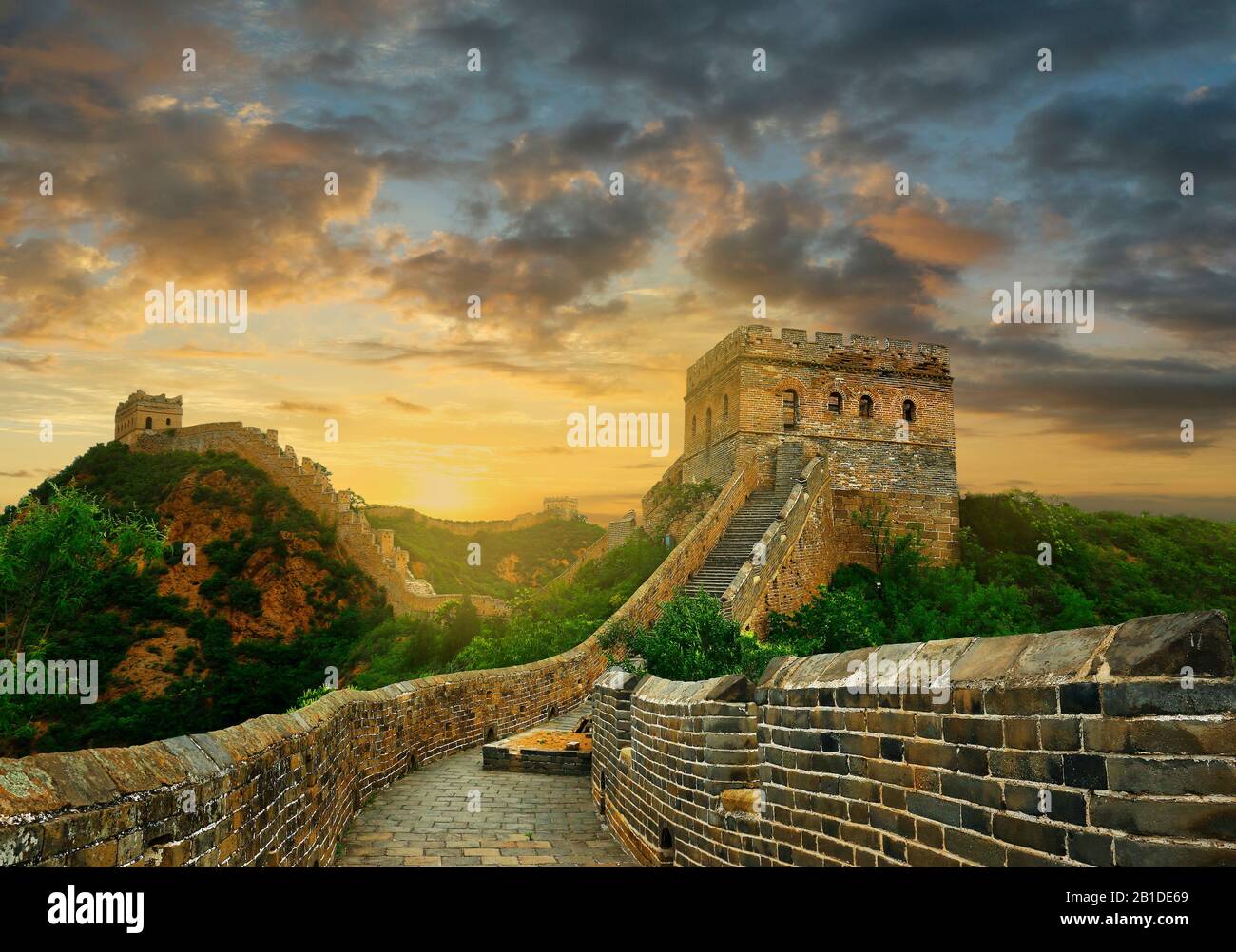Sunset on the great wall of China,Jinshanling Stock Photo - Alamy