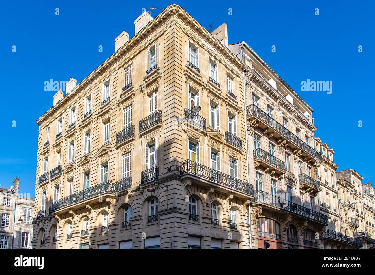 Bordeaux, beautiful french city, typical buildings in the center Stock ...