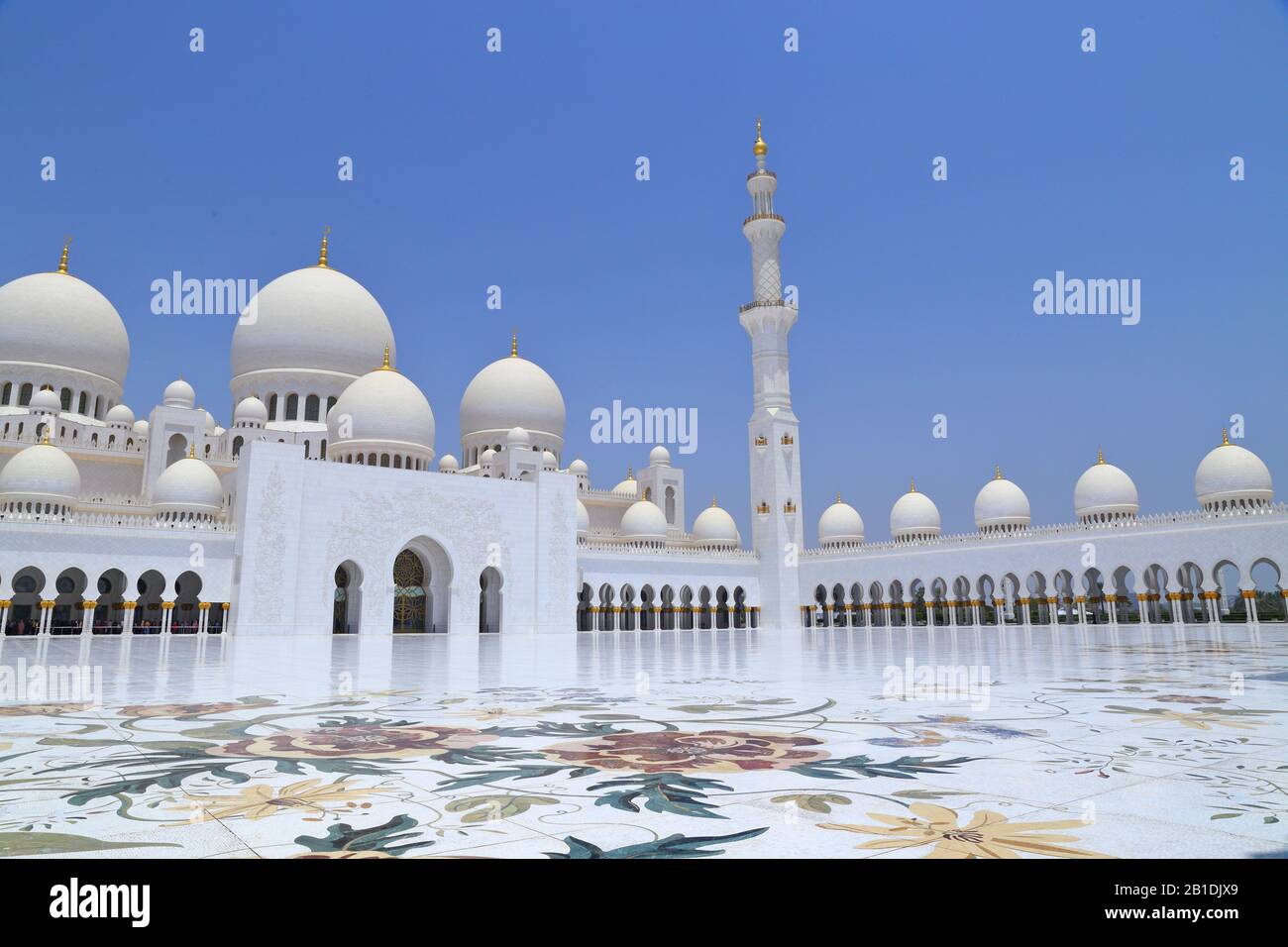 The Sheikh Zayed Grand Mosque Center SZGMC is the largest mosque in the ...