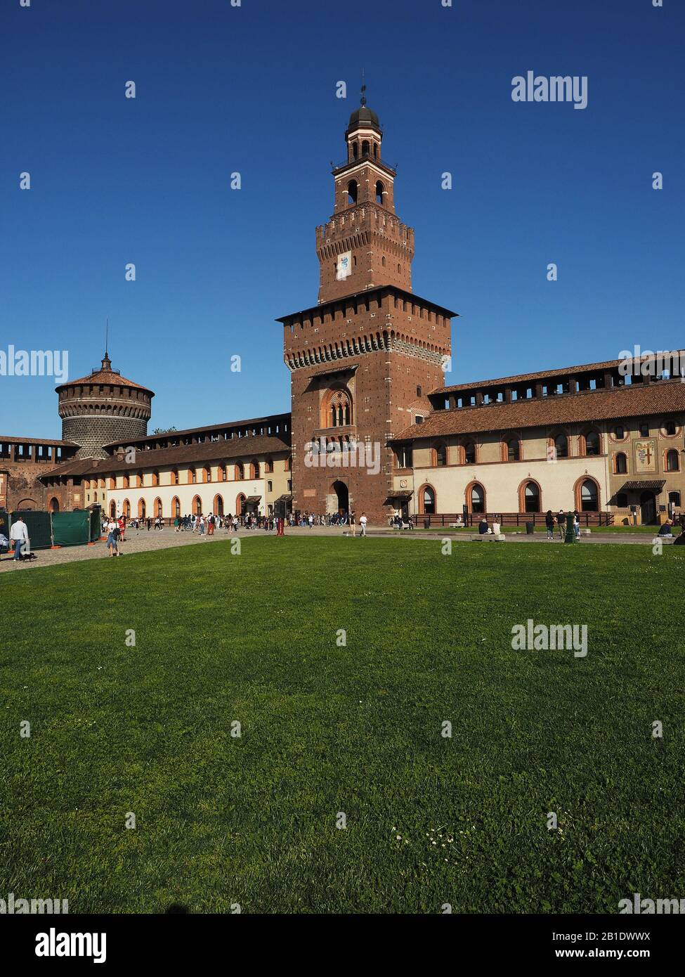 15th century italian architecture hi-res stock photography and images ...
