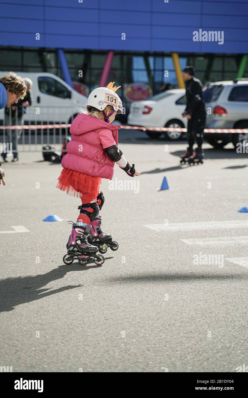Kids with rollerskates hi-res stock photography and images - Alamy