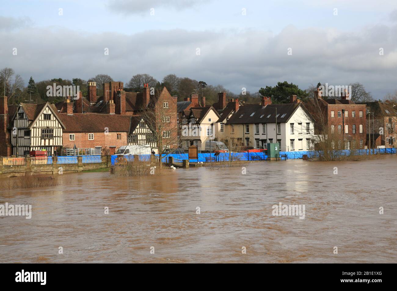 Flood defence barriers on the river Severn at Bewdley, Worcestershire ...