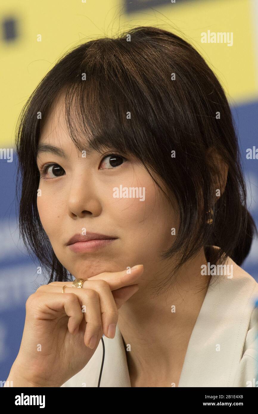 Actress kim min hee hi-res stock photography and images - Alamy