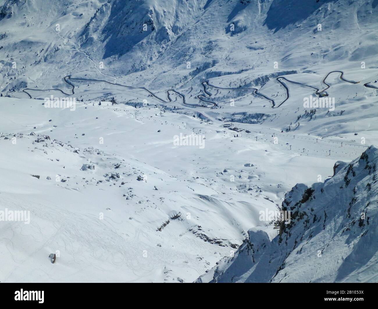 Middle slope hi-res stock photography and images - Alamy
