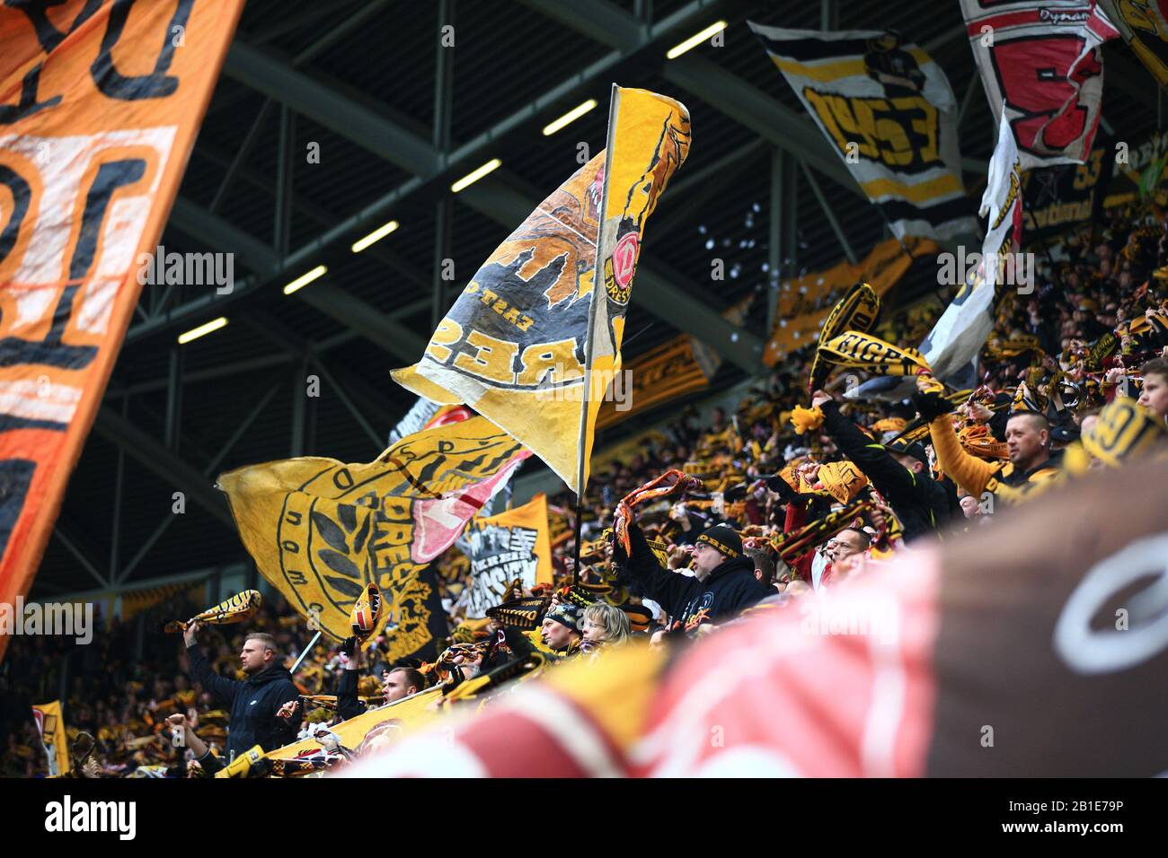 22 February 2020, Saxony, Dresden: Football: 2nd Bundesliga, 23rd ...
