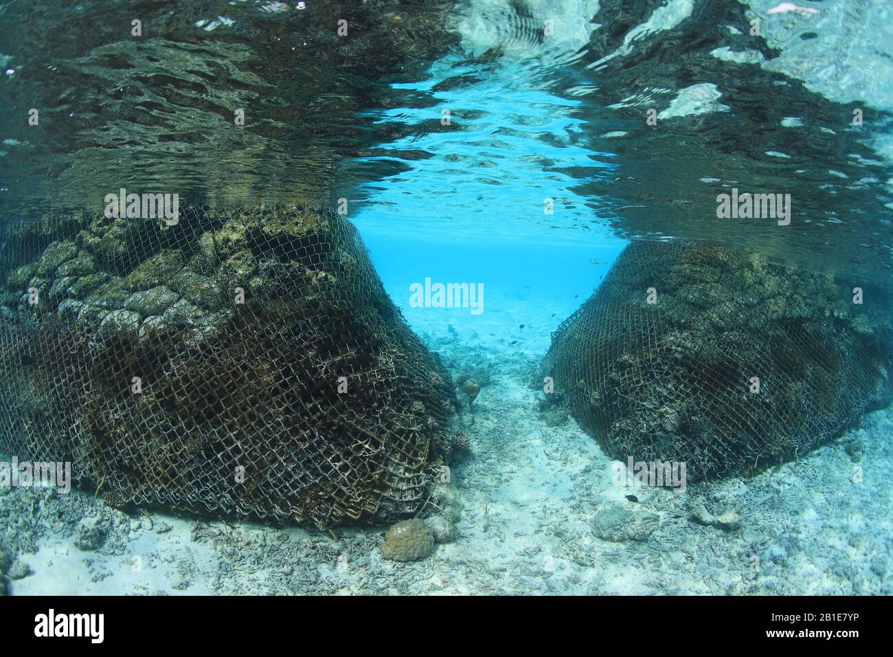 Ocean wave break in maldives hi-res stock photography and images - Alamy
