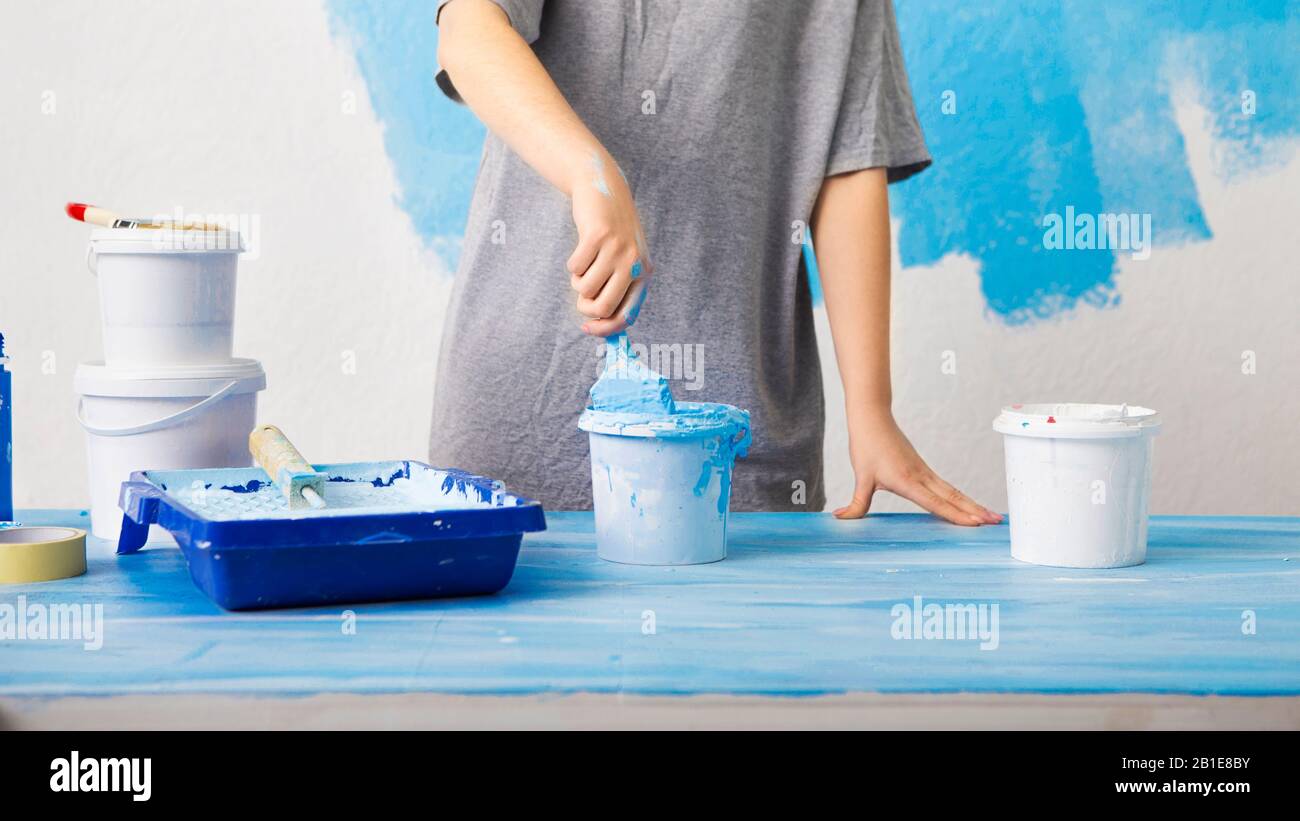 Dips table hi-res stock photography and images - Alamy