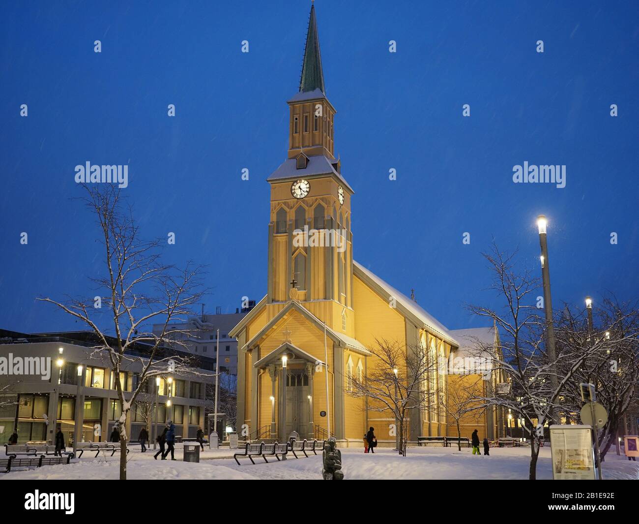 Front view of the cathedral hi-res stock photography and images - Alamy