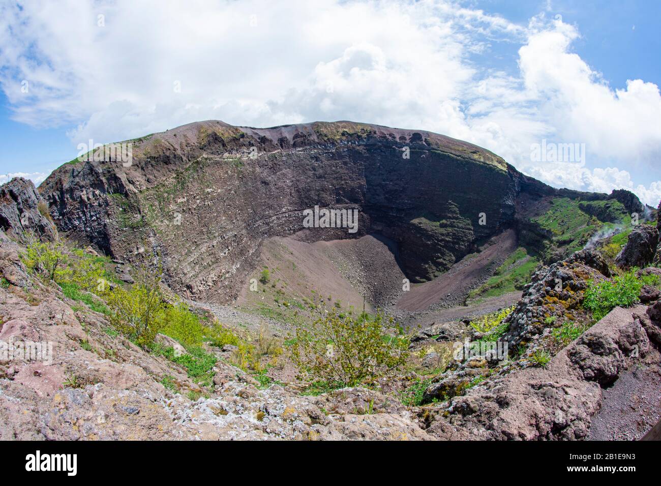 A view of the crater wall of Vesuvius volcano Stock Photo - Alamy