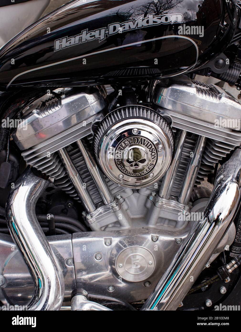 Crankcase breather kit hi-res stock photography and images - Alamy