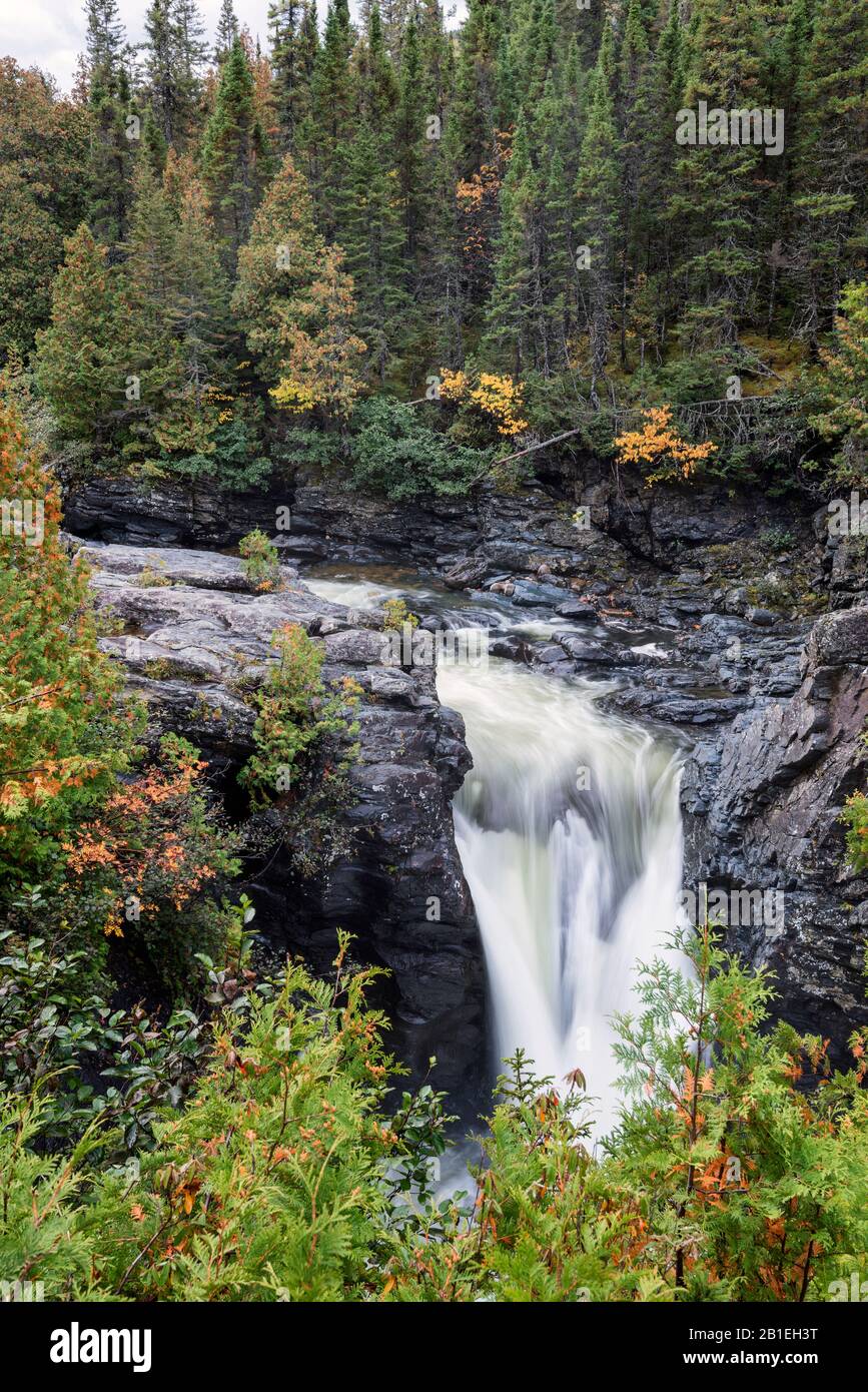 Cascade Sainte-Anne, pillow basalt Pillow Lava, impassable natural ...