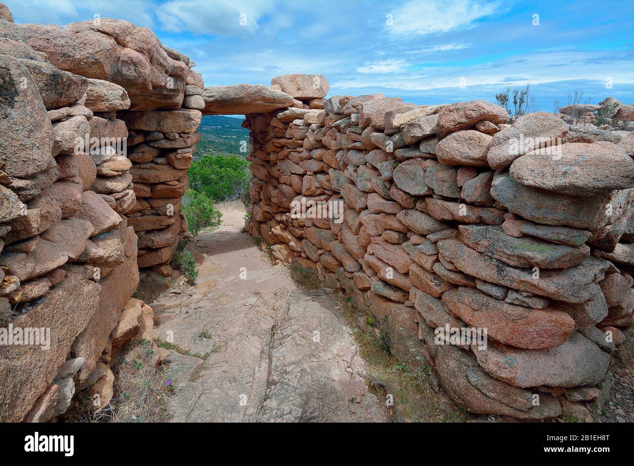 Megalithic ruins hi-res stock photography and images - Alamy