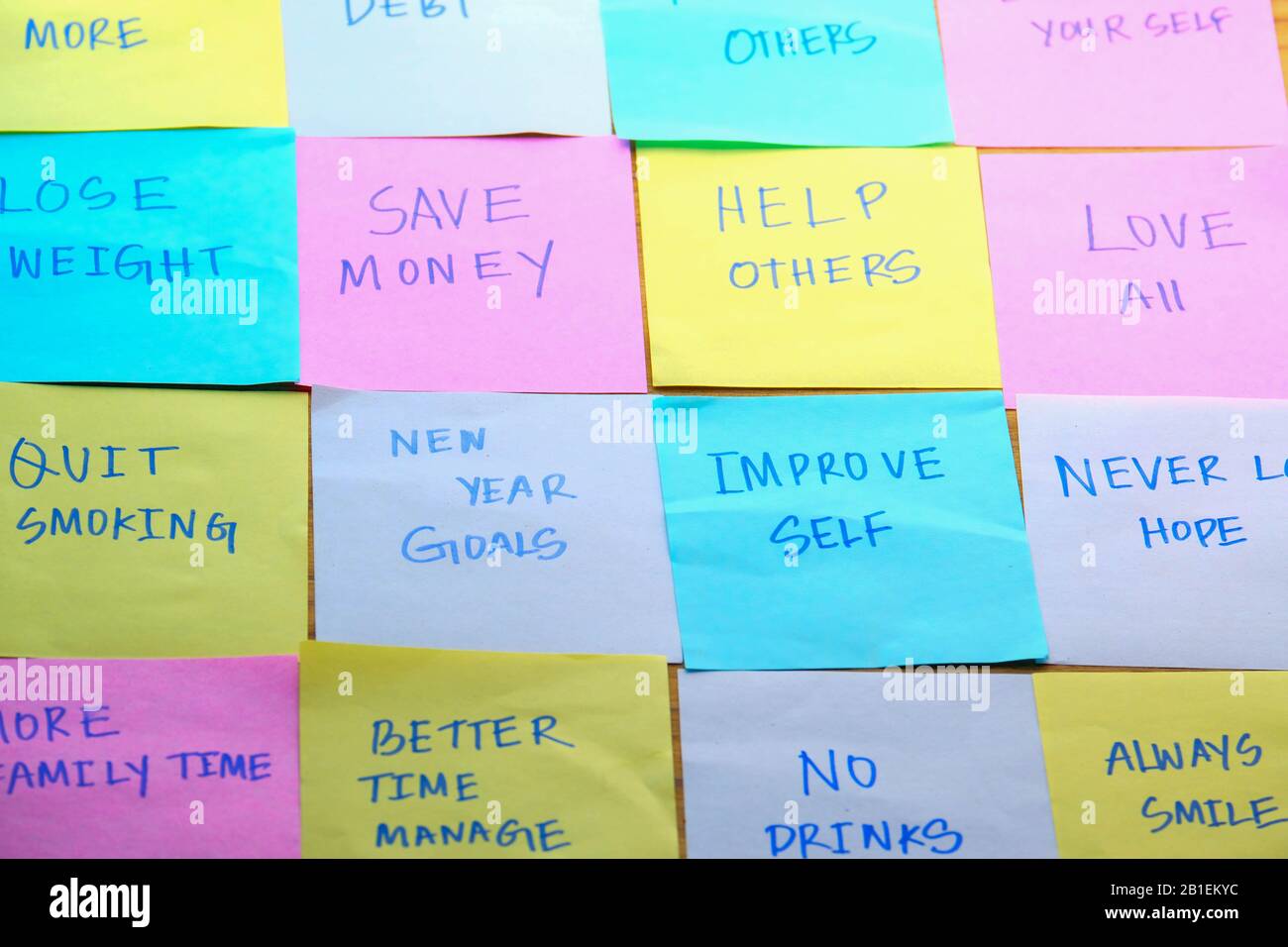 Happy new year sticky note hi-res stock photography and images - Alamy