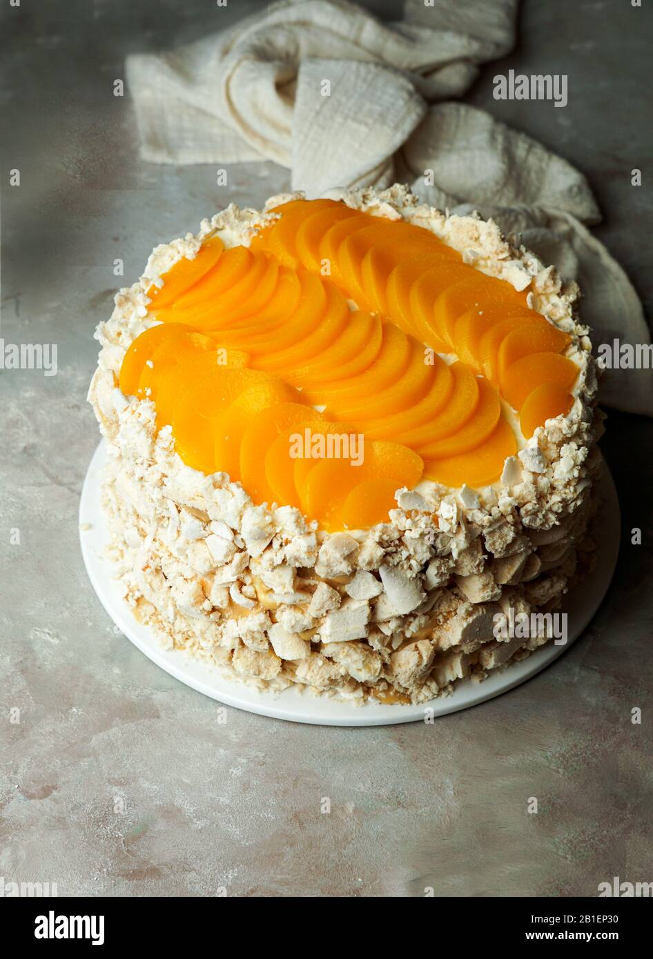 Chaja cake peaches hi-res stock photography and images - Alamy